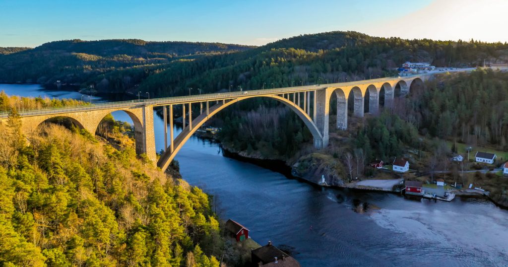 Gamla Svinesundsbron 75 år - Svinesundskommittén